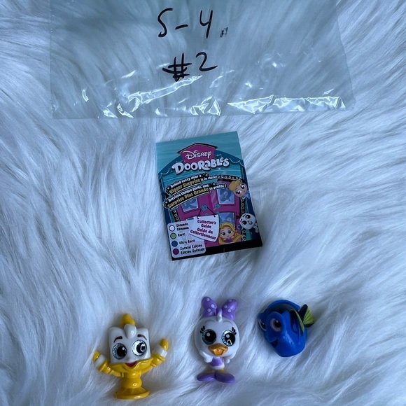 Disney | Toys | Disney Doorables Series 4 Lumiere Daisy Duck And Dory ...